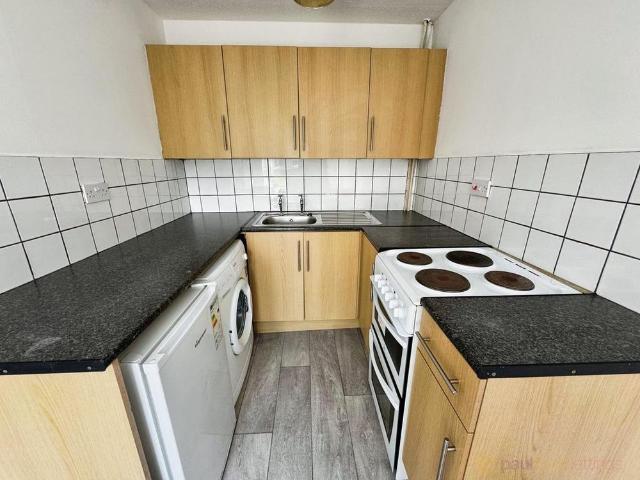 1 bedroom house to rent