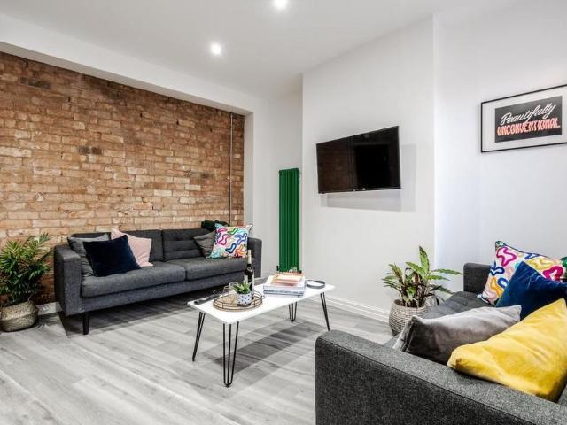1 bedroom house to rent