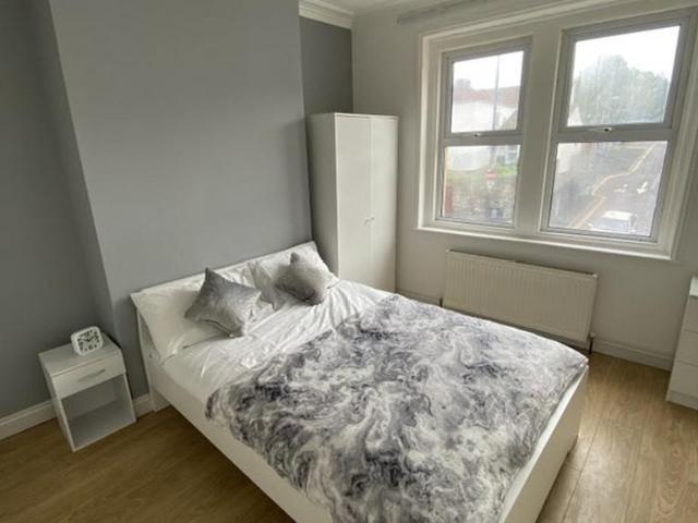 1 bedroom house to rent