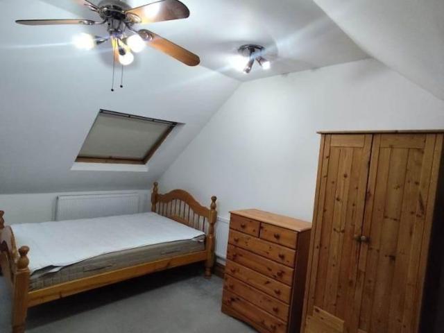 1 bedroom house to rent