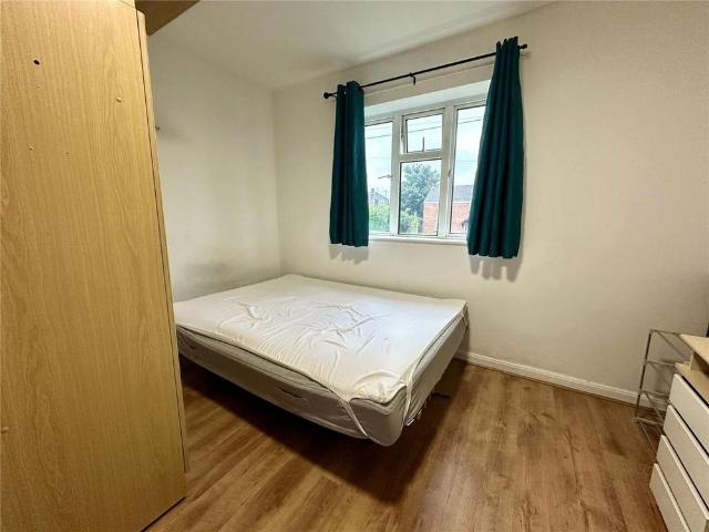 1 bedroom house to rent