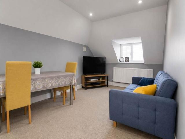 1 bedroom house to rent