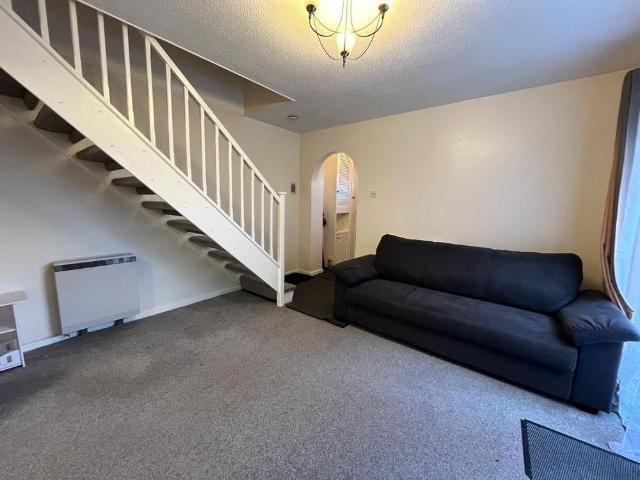 1 bedroom house to rent