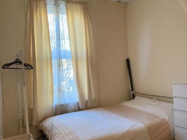1 bedroom house to rent