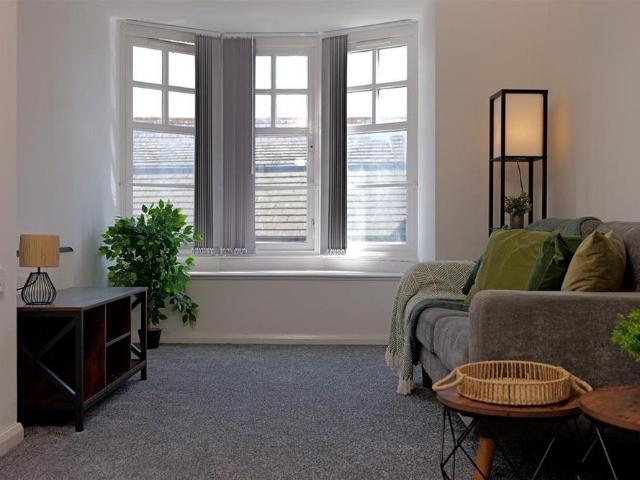 1 bedroom house to rent