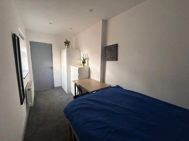 1 bedroom house to rent