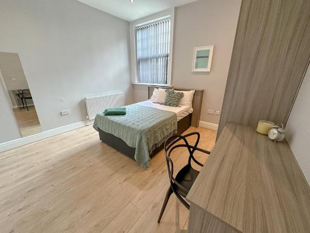 1 bedroom house share to rent