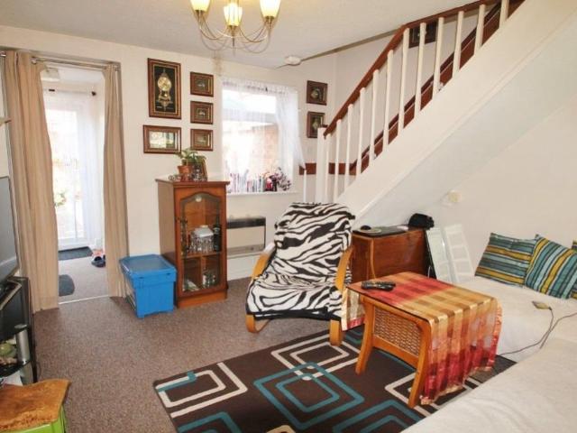 1 bedroom house to rent