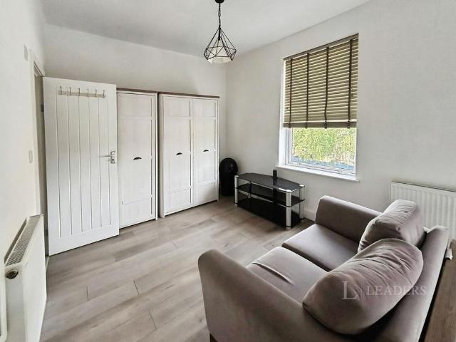 1 bedroom house to rent