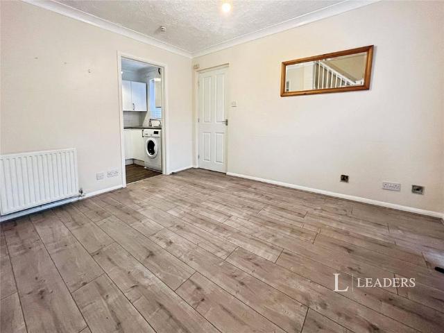 1 bedroom house to rent