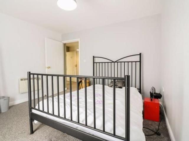 1 bedroom house to rent