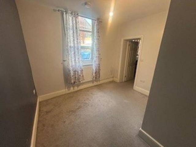 1 bedroom house to rent