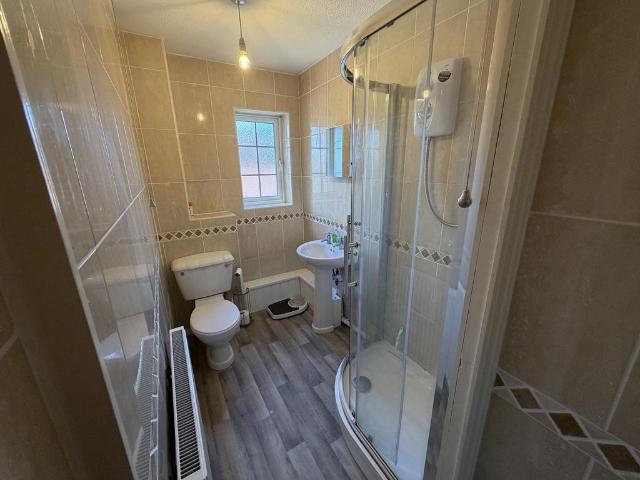 1 bedroom house to rent