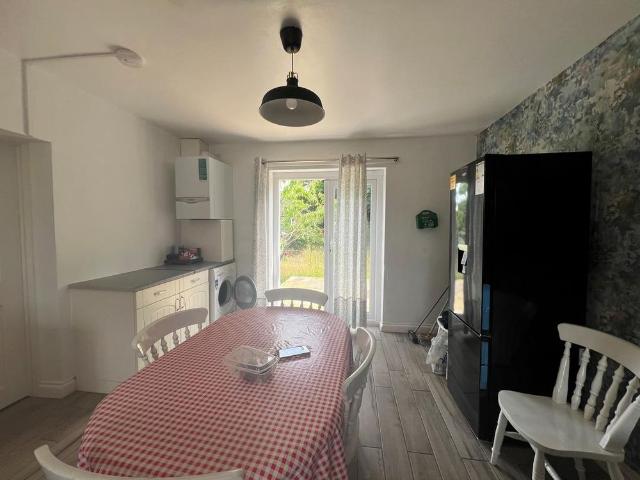 1 bedroom house to rent