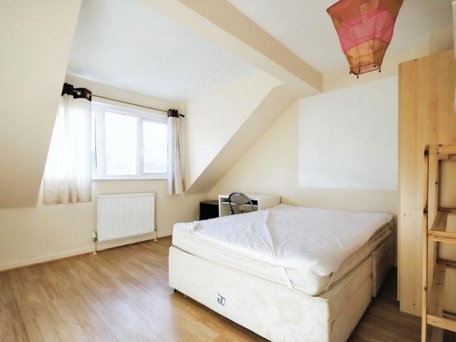 1 bedroom House To Rent