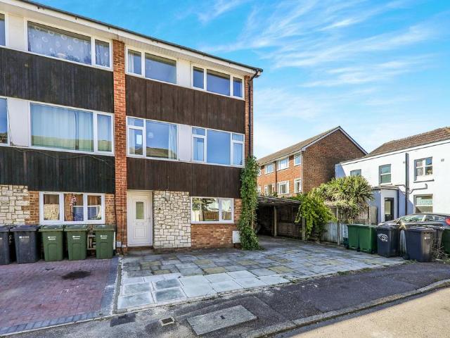 1 bedroom house to rent