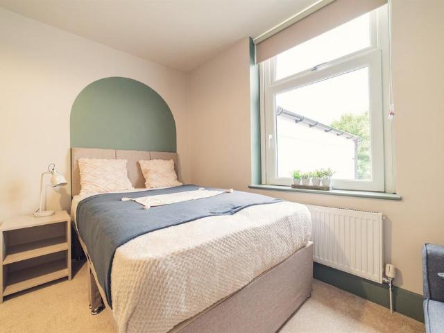 1 bedroom house to rent
