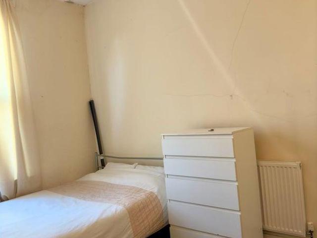 1 bedroom house to rent
