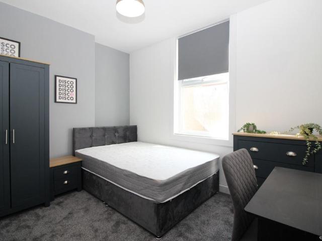1 bedroom house to rent