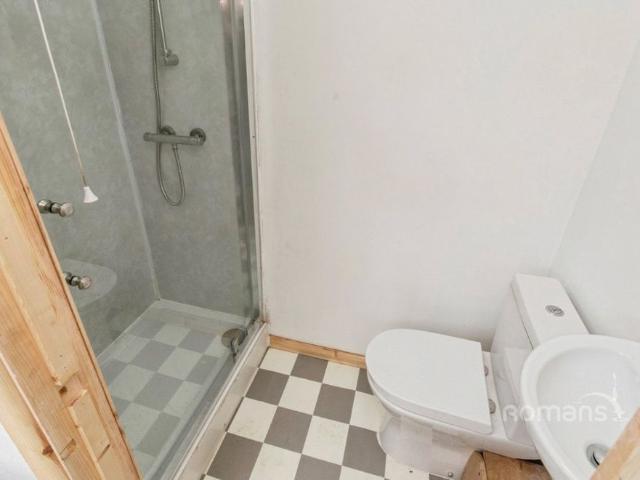 1 bedroom house to rent