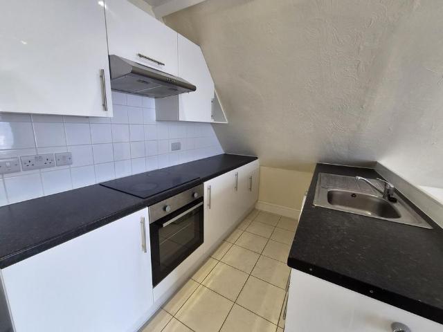 1 bedroom house to rent