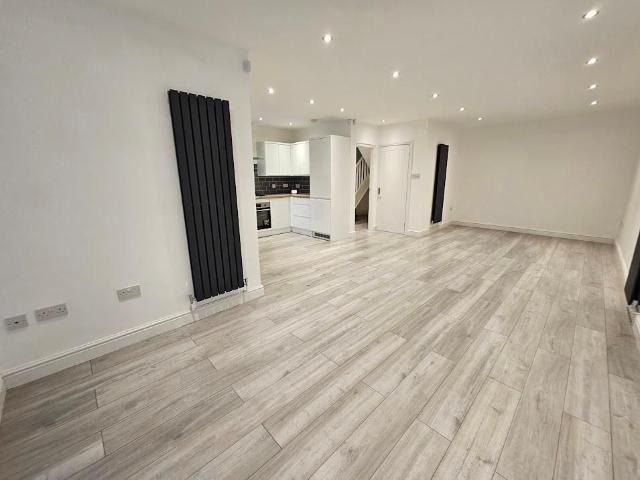 1 bedroom house to rent