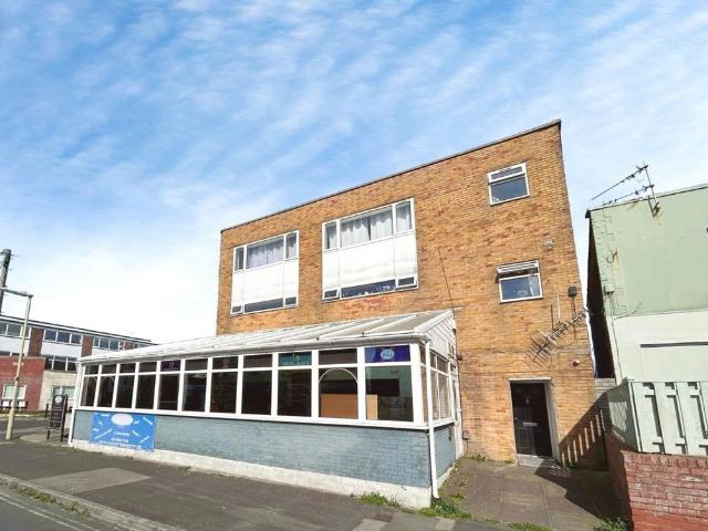 1 bedroom house to rent