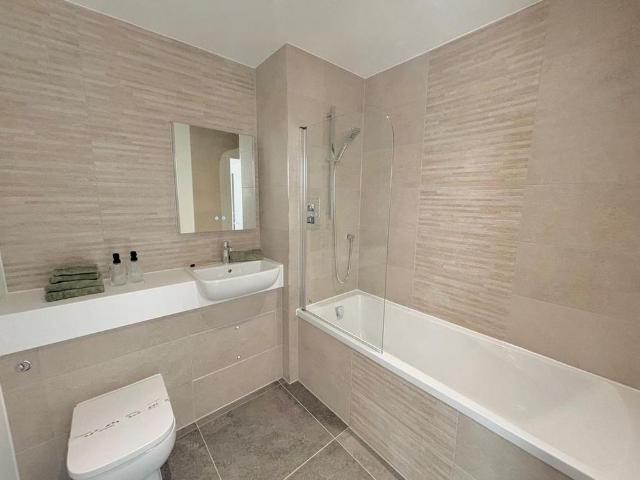 1 bedroom house to rent