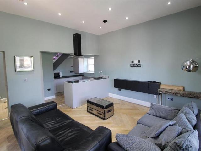 1 bedroom house to rent