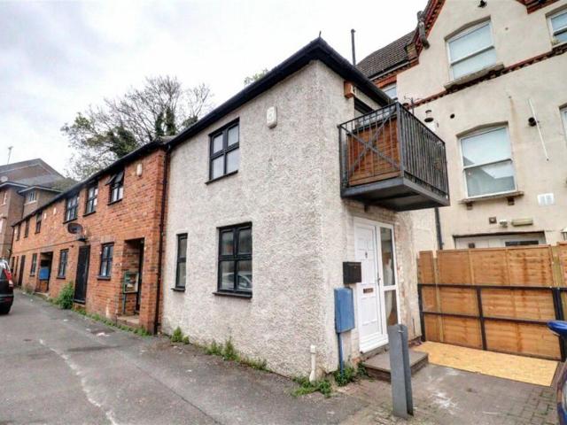 1 bedroom house to rent
