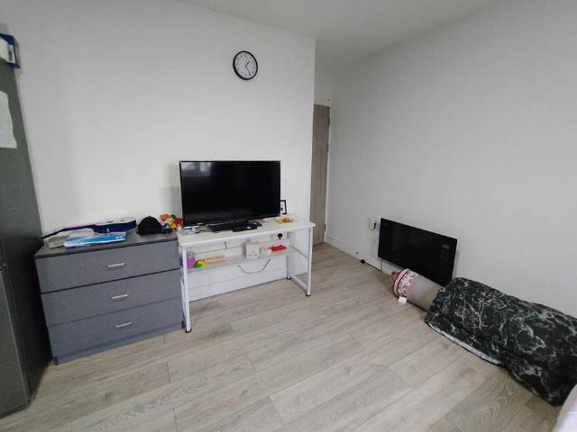 1 bedroom house to rent