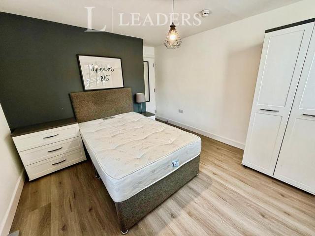 1 bedroom house to rent