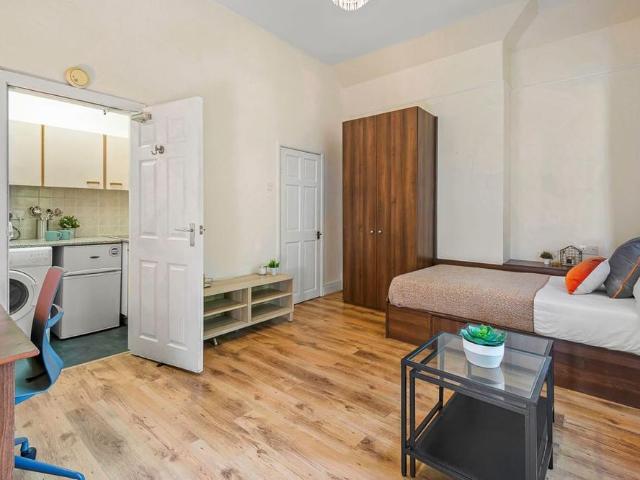 1 bedroom house to rent