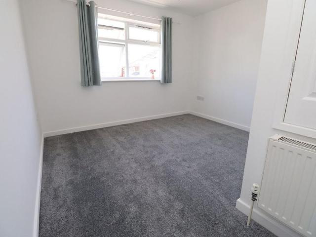 1 bedroom house to rent