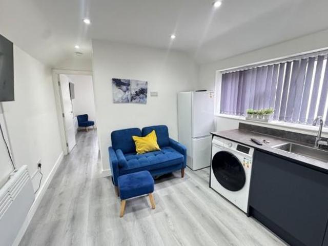 1 bedroom house to rent