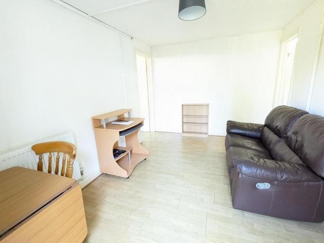 1 bedroom house to rent