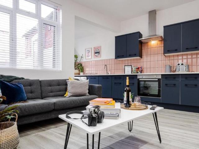 1 bedroom house to rent