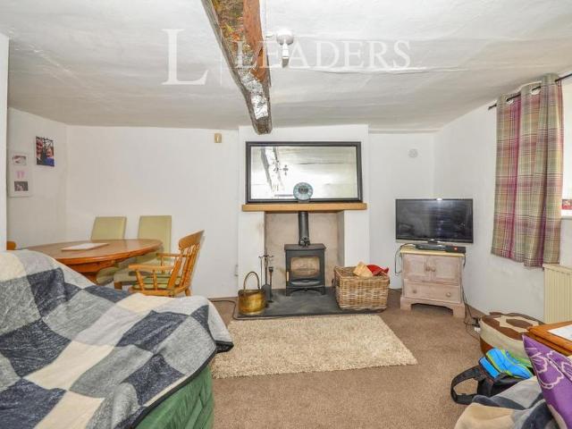 1 bedroom house to rent