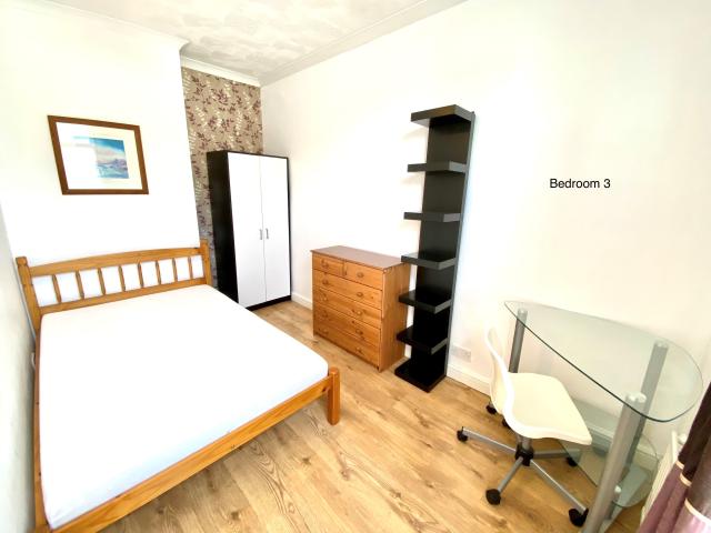 1 bedroom house to rent