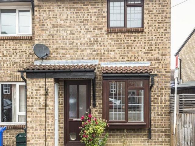 1 bedroom house to rent