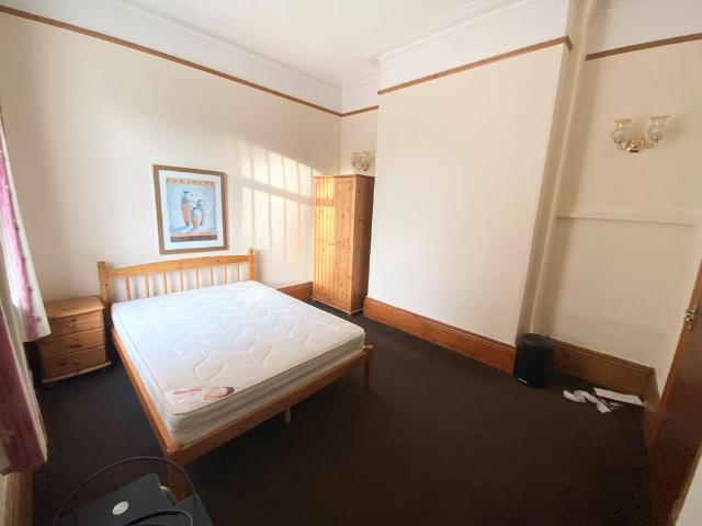 1 bedroom house to rent