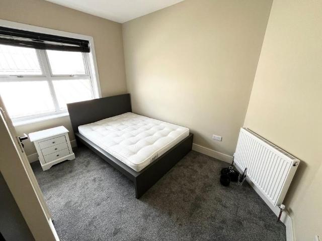 1 bedroom house to rent