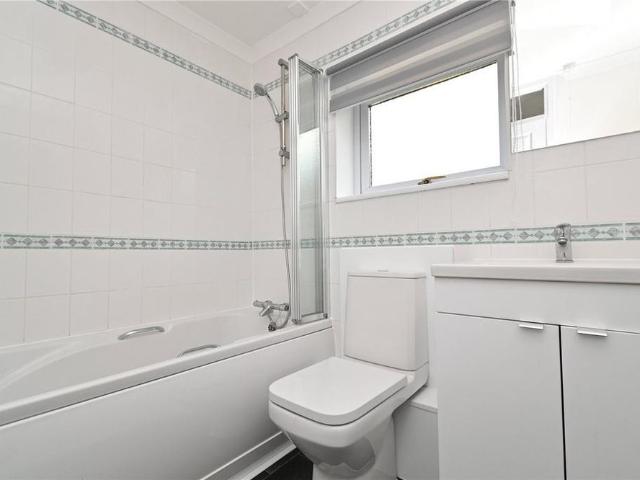 1 bedroom house to rent
