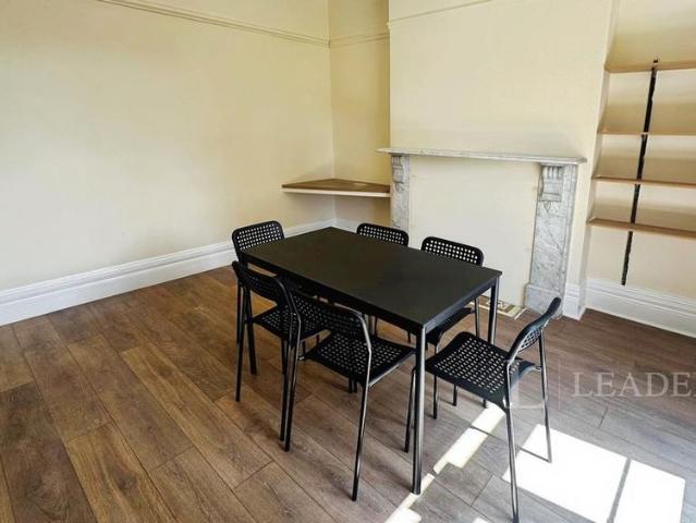 1 bedroom house to rent