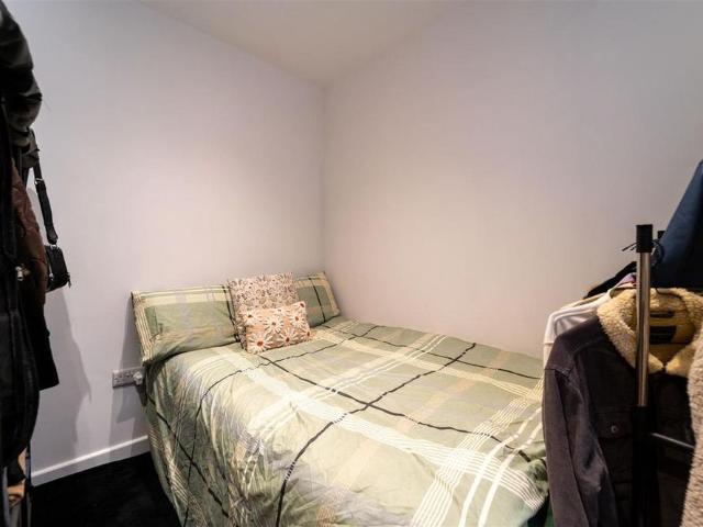 1 bedroom house to rent