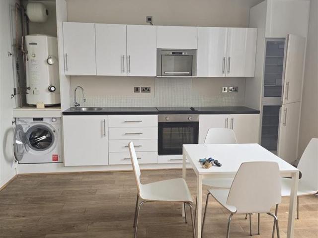 1 bedroom house to rent