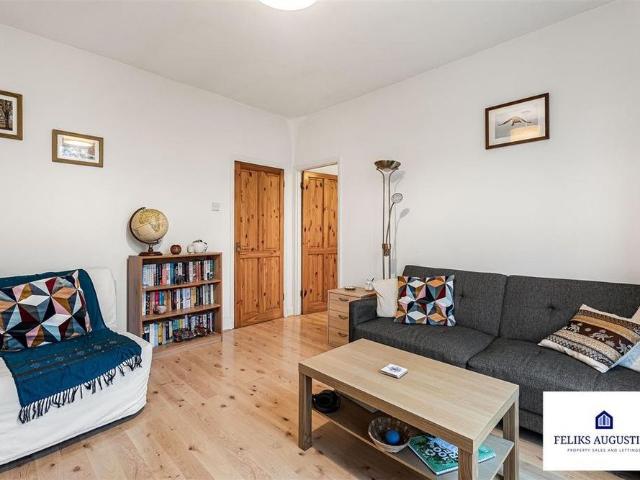 1 bedroom house to rent