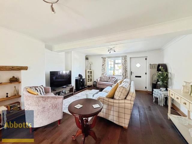 1 bedroom house to rent
