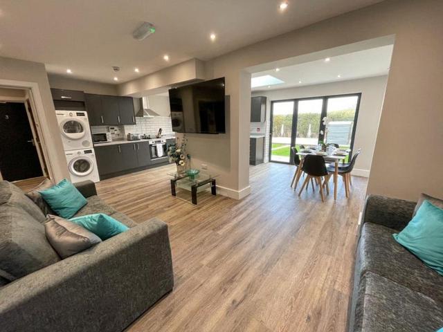 1 bedroom house to rent