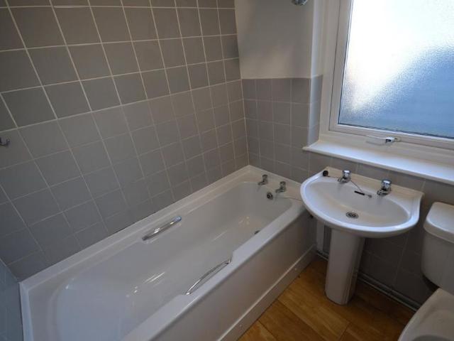 1 bedroom house to rent